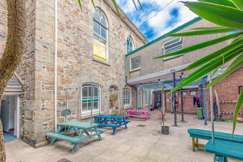 Verbringe einen plastikfreien Urlaub im Cohort Hostel in Cornwall ...