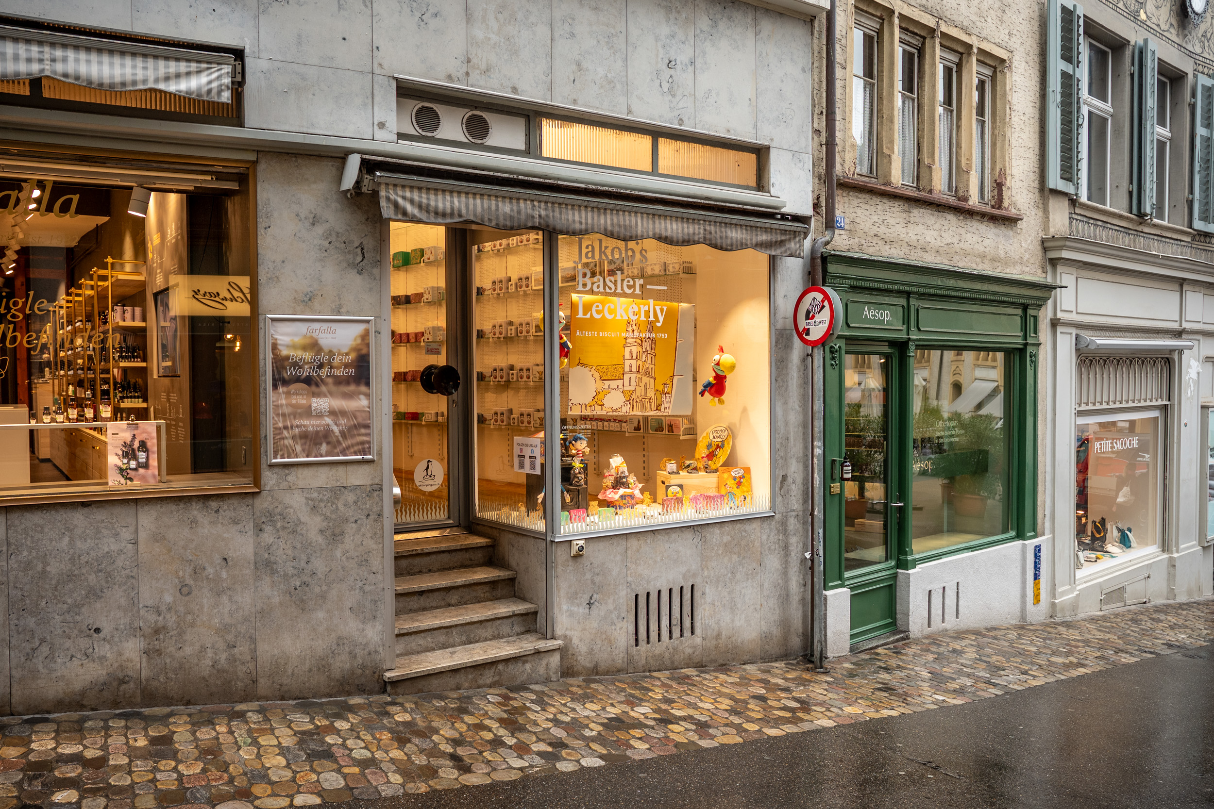 Koste die originalen Basler Leckerly | Reisevergnügen